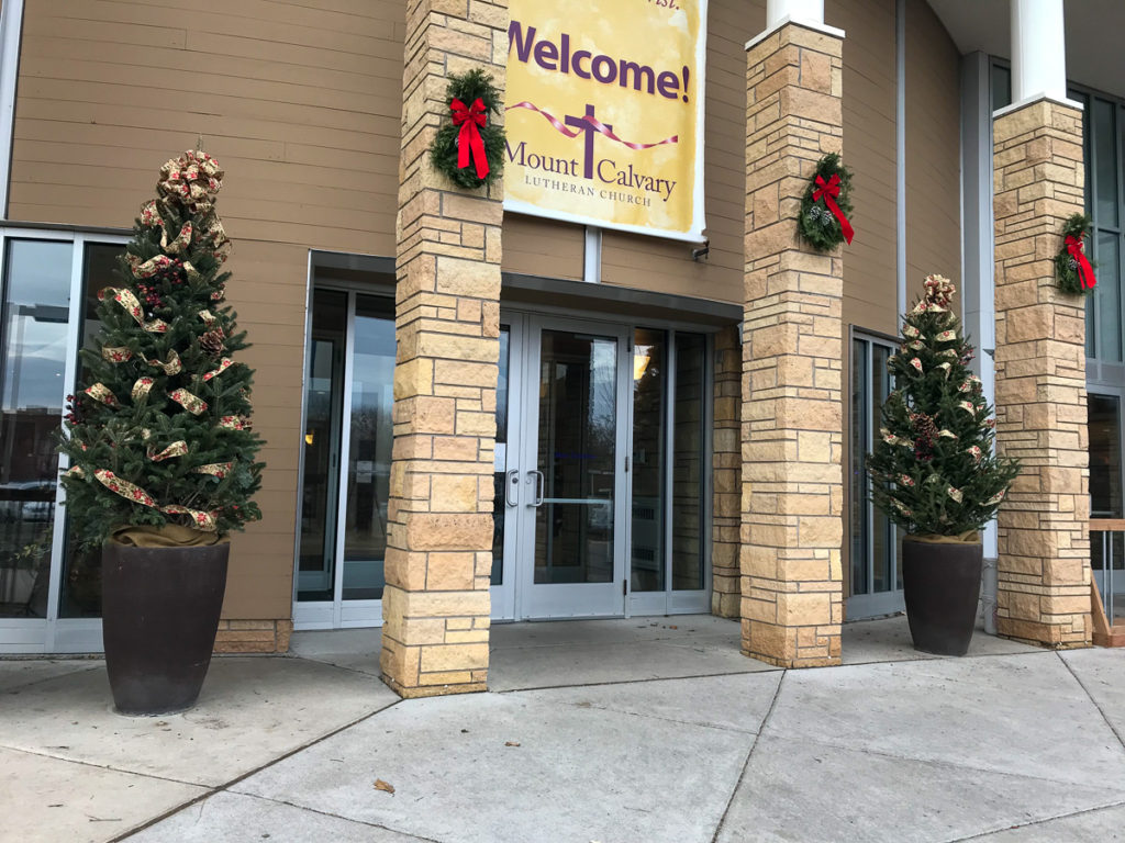 Festive Exterior Christmas Decorating You Will Love!