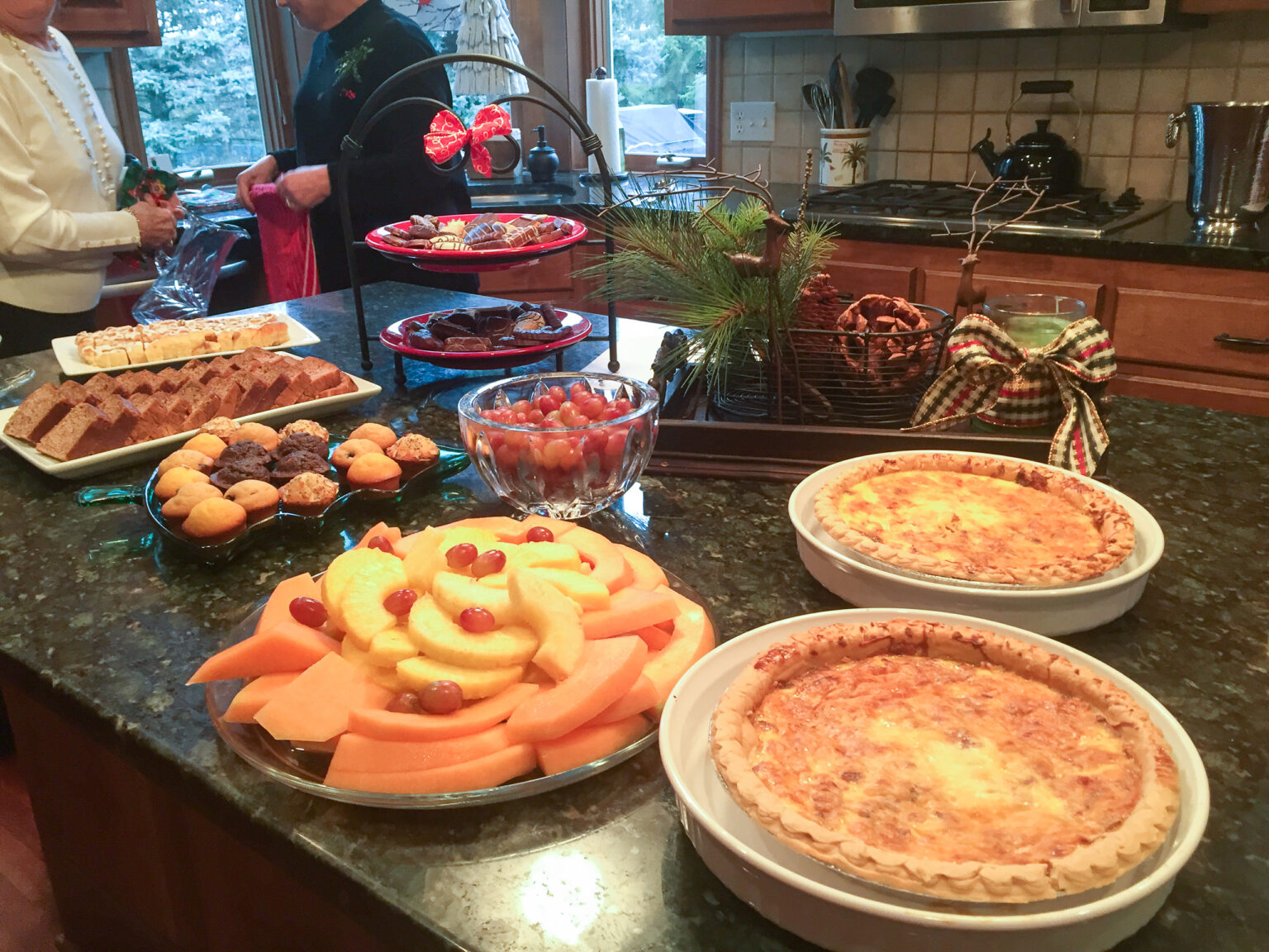 Celebrate the Season with 3 Amazing Holiday Buffet Settings!