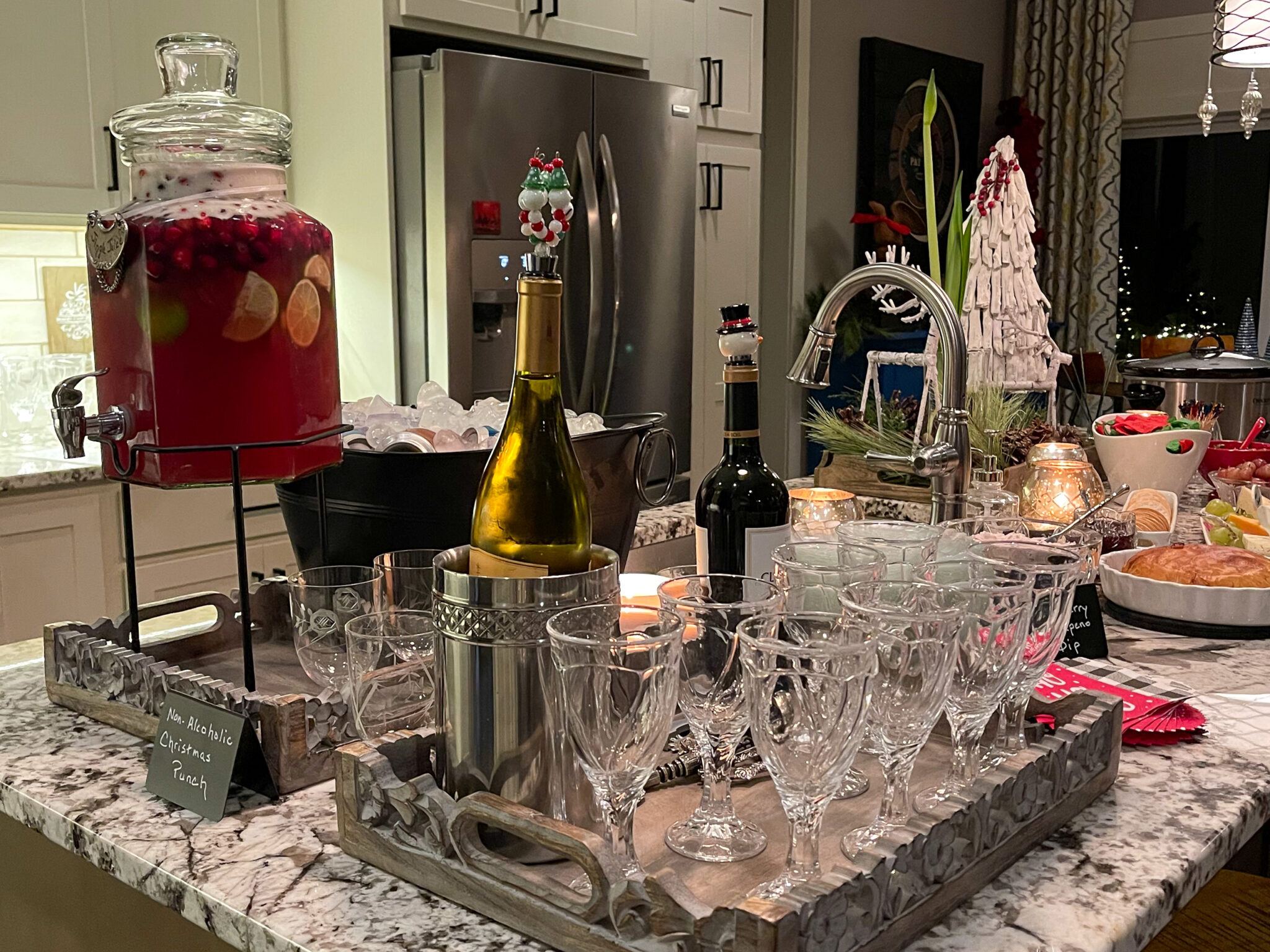 Celebrate the Season with 3 Amazing Holiday Buffet Settings!