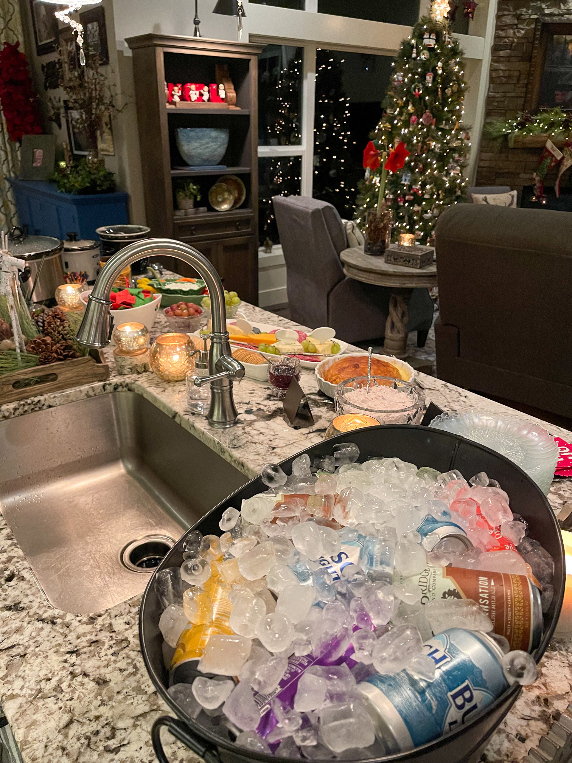 Celebrate the Season with 3 Amazing Holiday Buffet Settings!